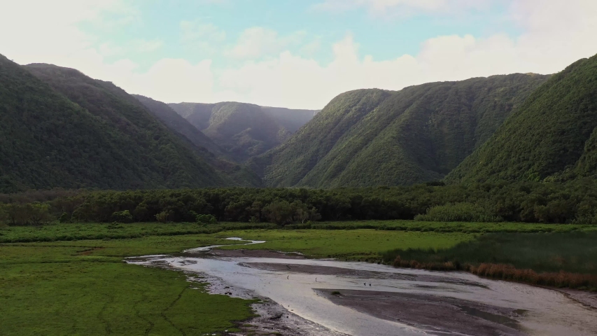 Farms, Mountains, and Landscape in Hawaii image - Free stock photo ...