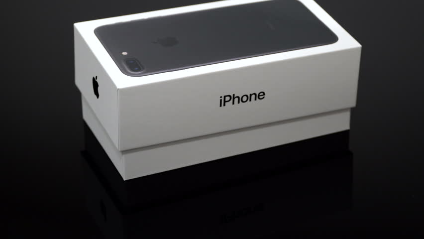 DIVACA SLOVENIA 23 SEP 2016: Apple Iphone 7 Plus Smart Phone Box ...