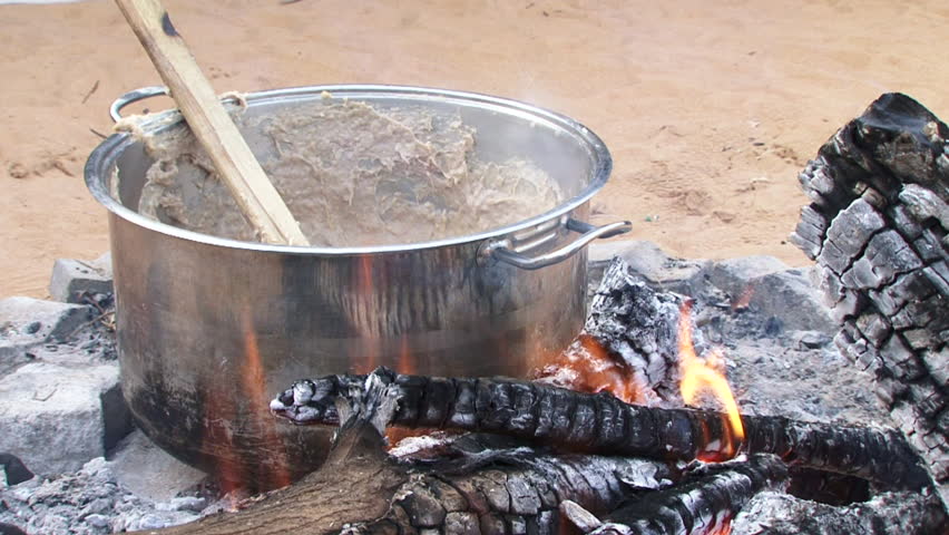 DUBAI, UAE - CIRCA 2013: CU View Of An Emirati Stirring A Pot Of Harees ...