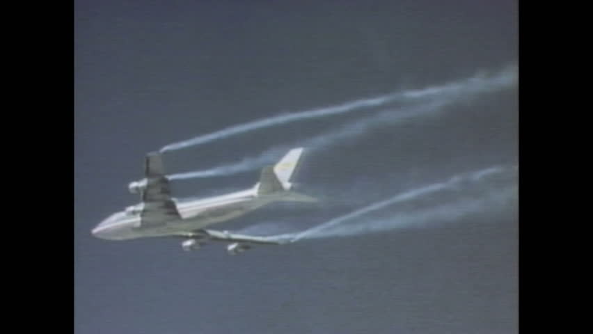 Wingtip vortices Stock Video Footage - 4K and HD Video Clips | Shutterstock