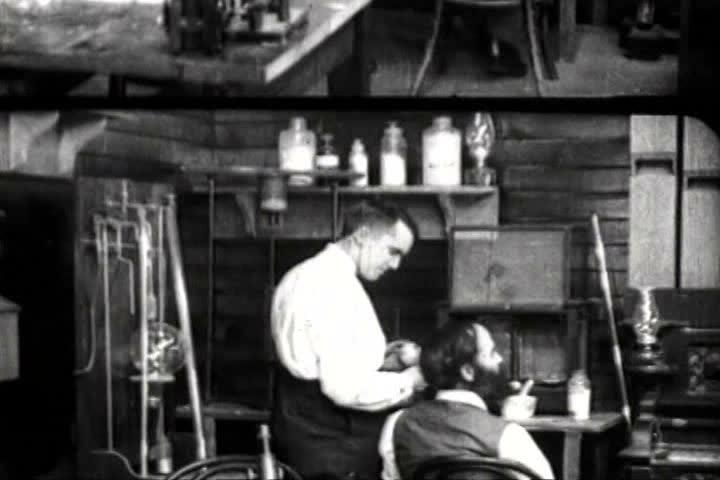 1920s - Thomas Edison In His Light Bulb Factory And In His Orange ...