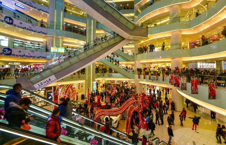 Beijing,China-Feb 5, 2014: The Shopping Mall Is Full Of Customers ...