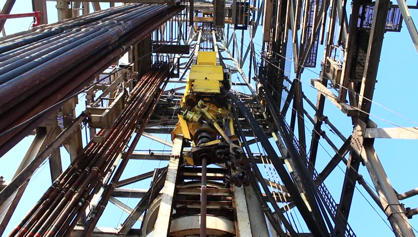 Top Drive System (TDS) Spinning For Oil Drilling Rig - Oilfield ...
