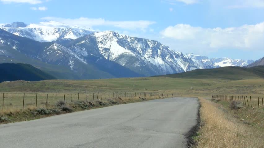 Country Road landscape in Montana image - Free stock photo - Public ...